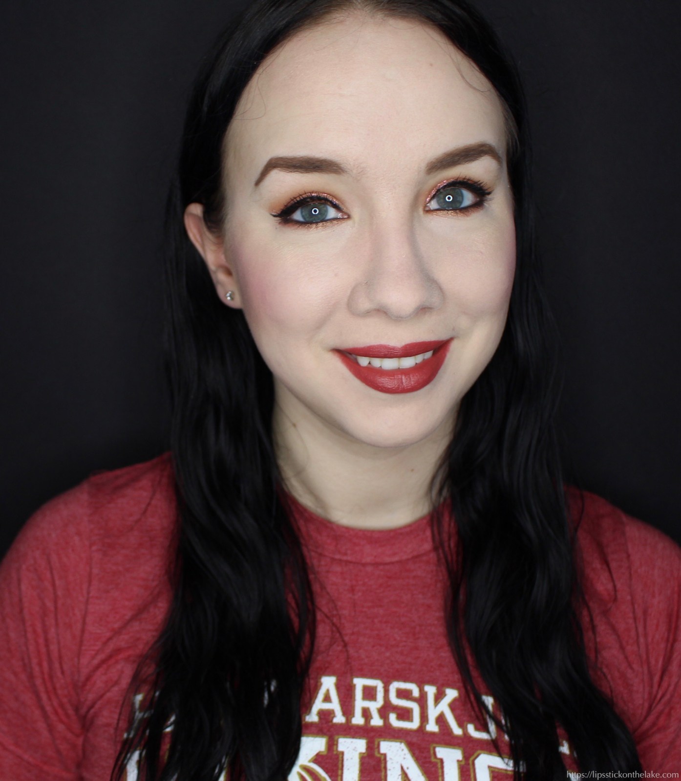 Red & Gold Makeup Look | Lipstick on the Lake